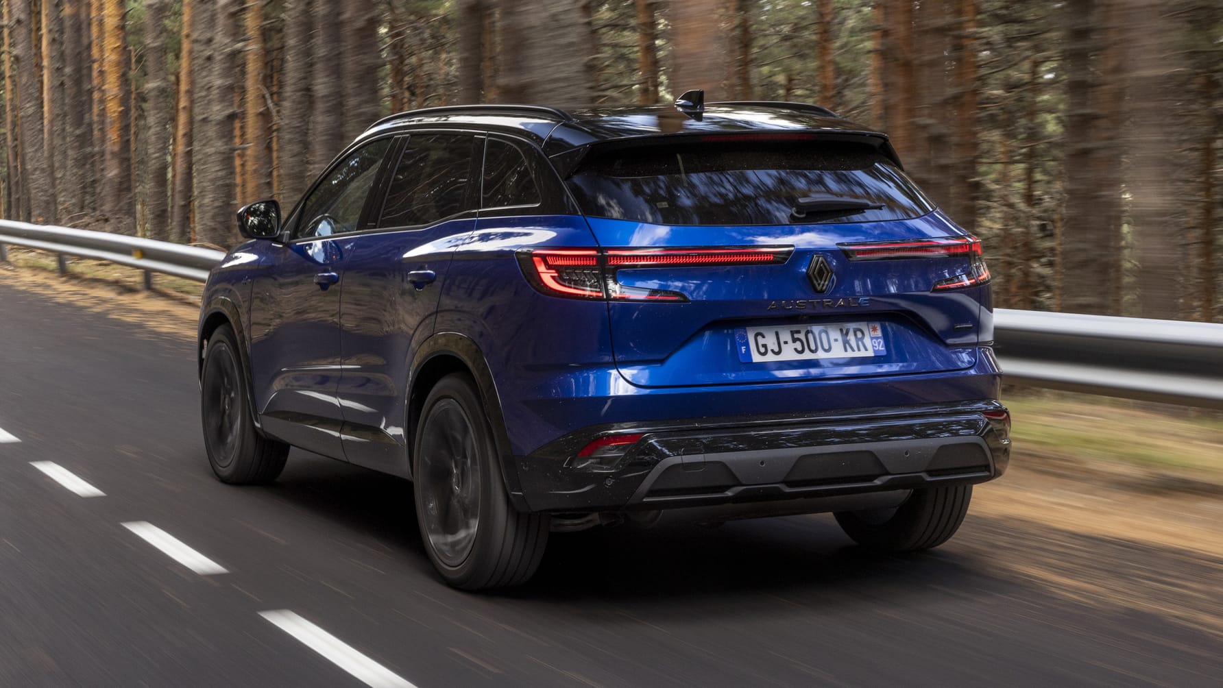 Renault Austral Interior Layout & Technology | Top Gear