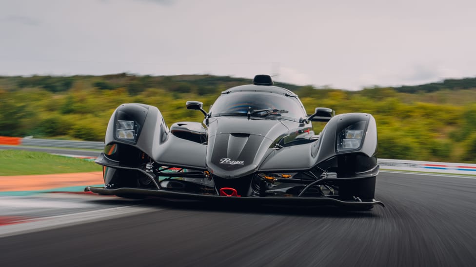 How to drive the Autodrom Most circuit | Top Gear