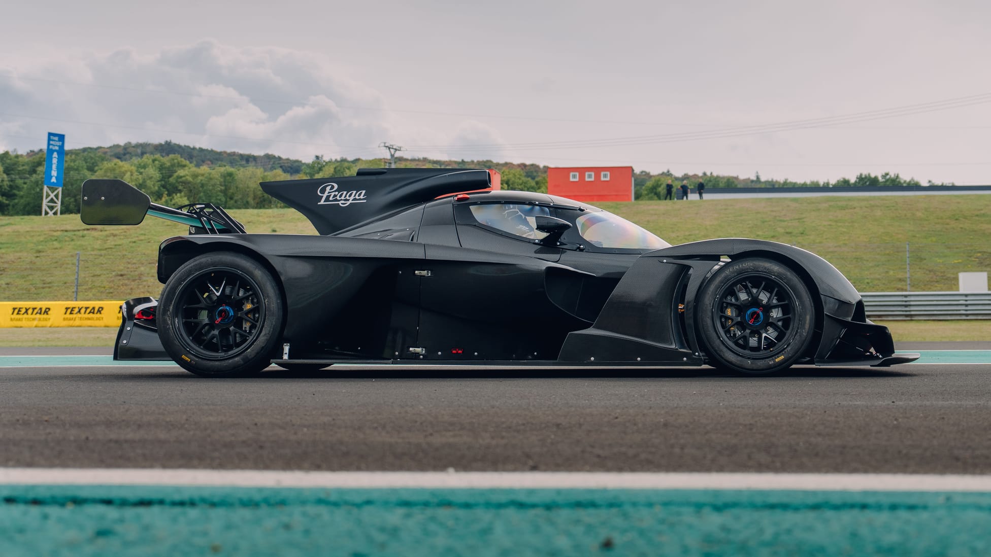 Praga R1 review: the featherweight racer that packs a big punch Reviews ...