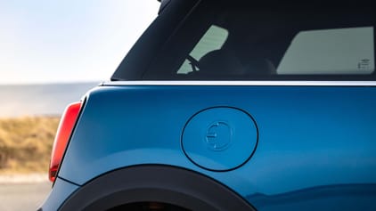 Mini Electric (2019-2023) Review 2025 | Top Gear