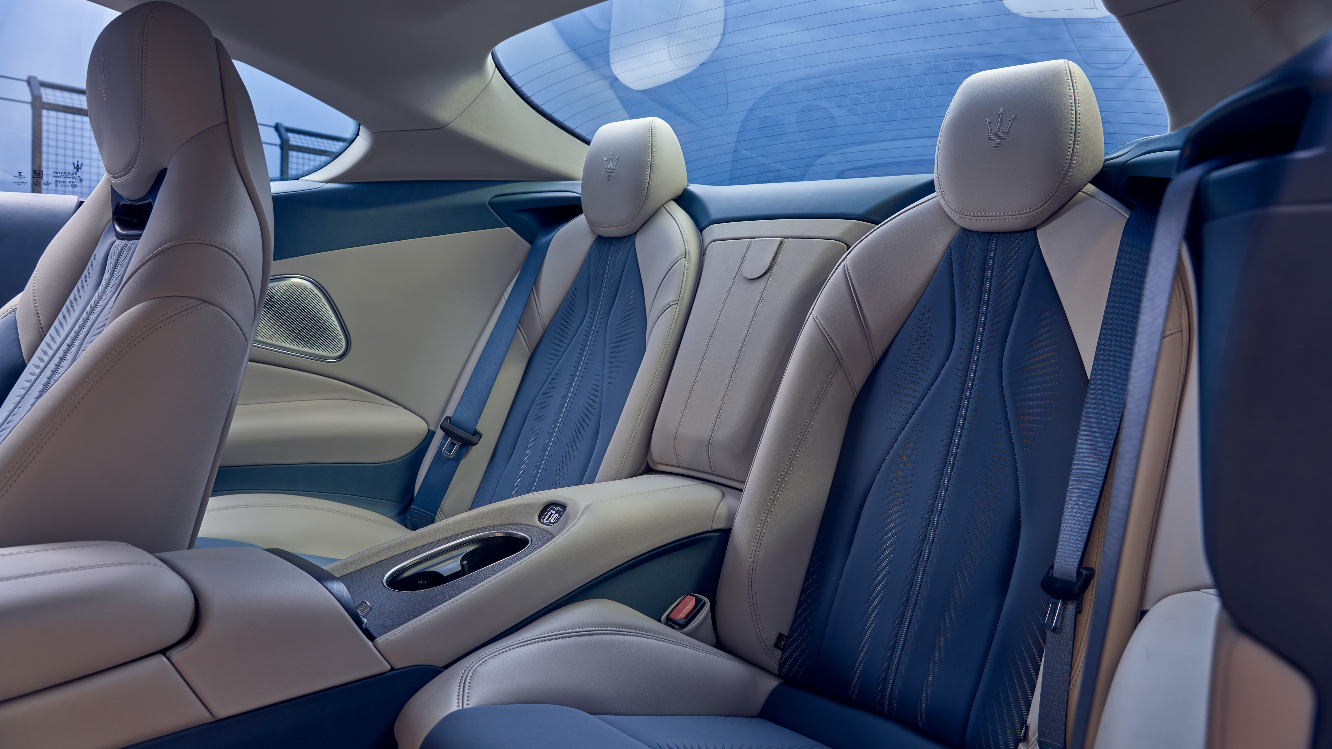 Maserati Granturismo Blue Interior