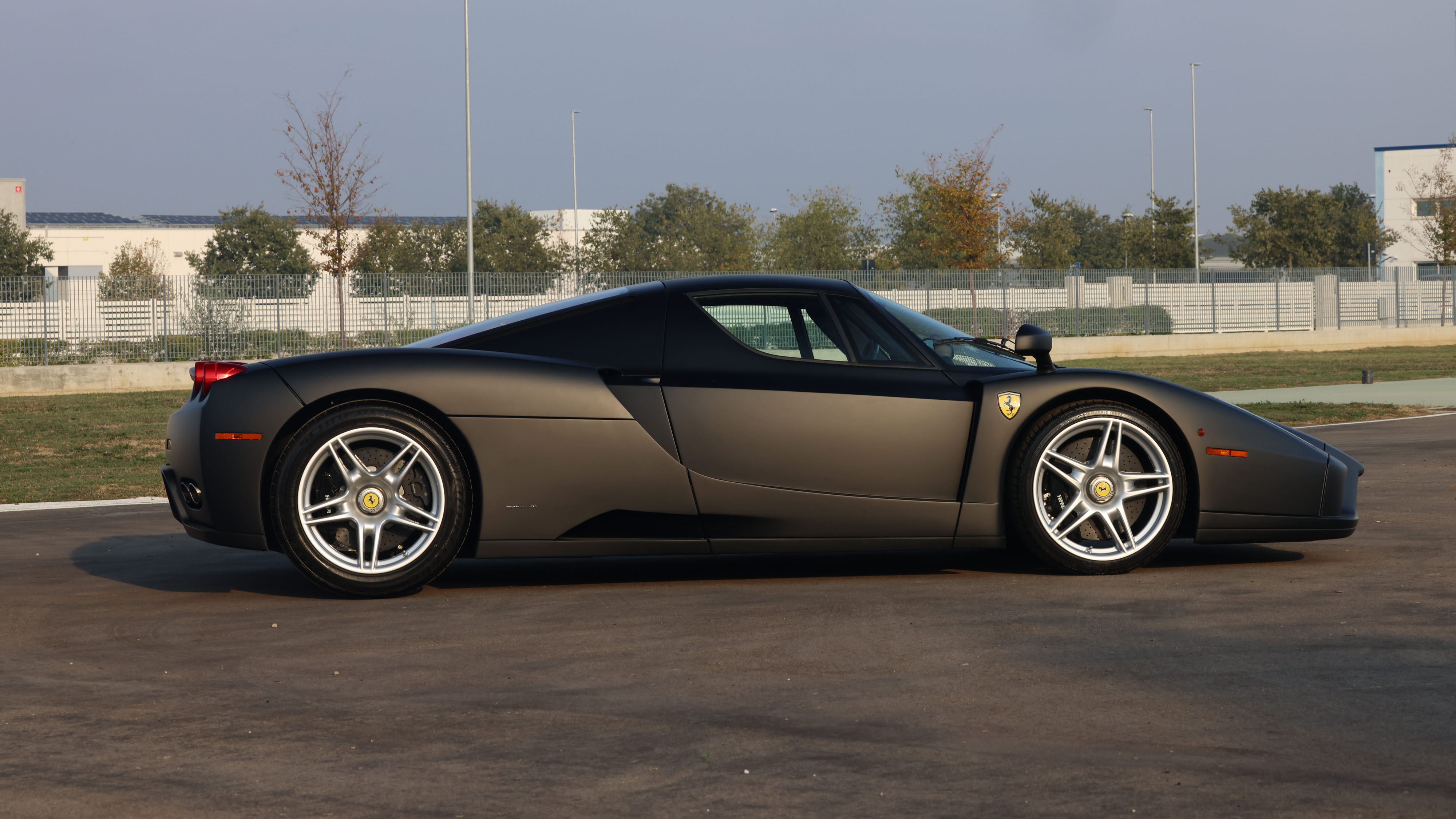 Ferrari Enzo Noir Mat