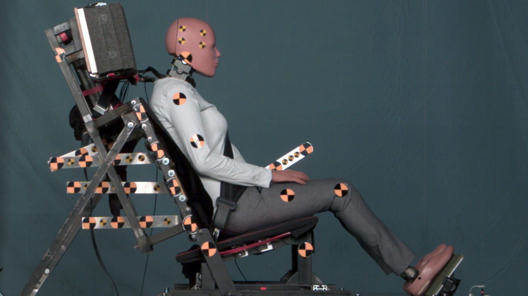 This new female crash test dummy will improve car safety for women ...
