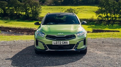 Kia XCeed Interior Layout & Technology | Top Gear