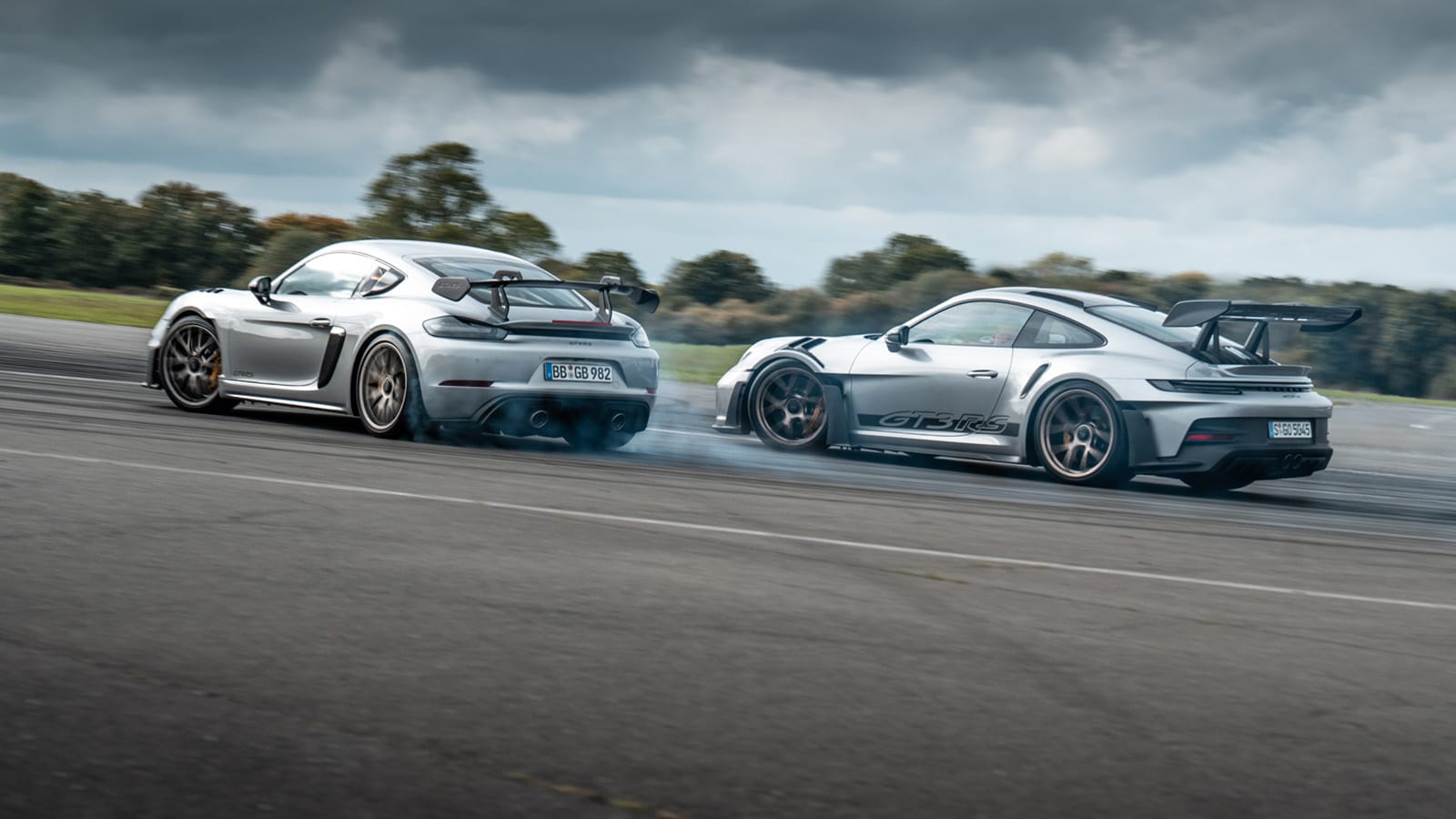 Number crunching the epic Porsche GT3 RS vs GT4 RS fight | Top Gear