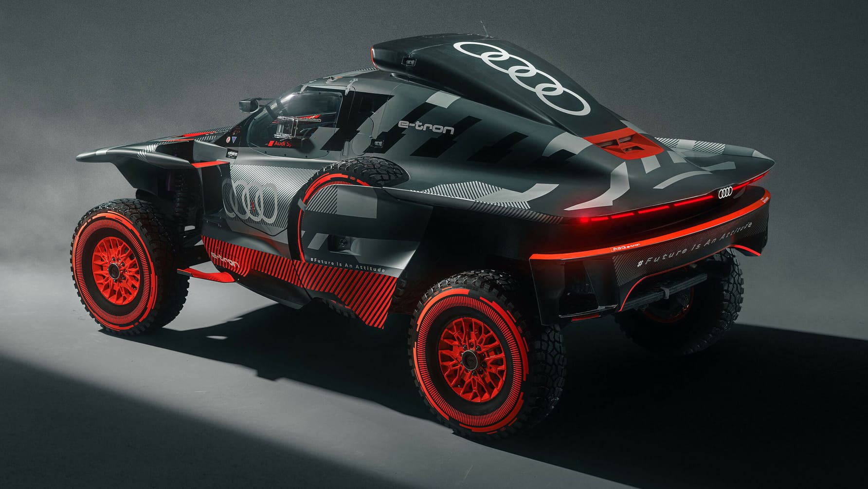 How does Audi’s RS Q e-tron Dakar car work? | Top Gear