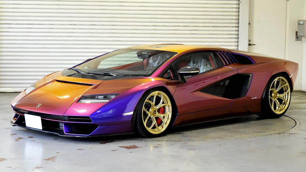 Woah, check out this modified new-gen Lamborghini Countach | Top Gear