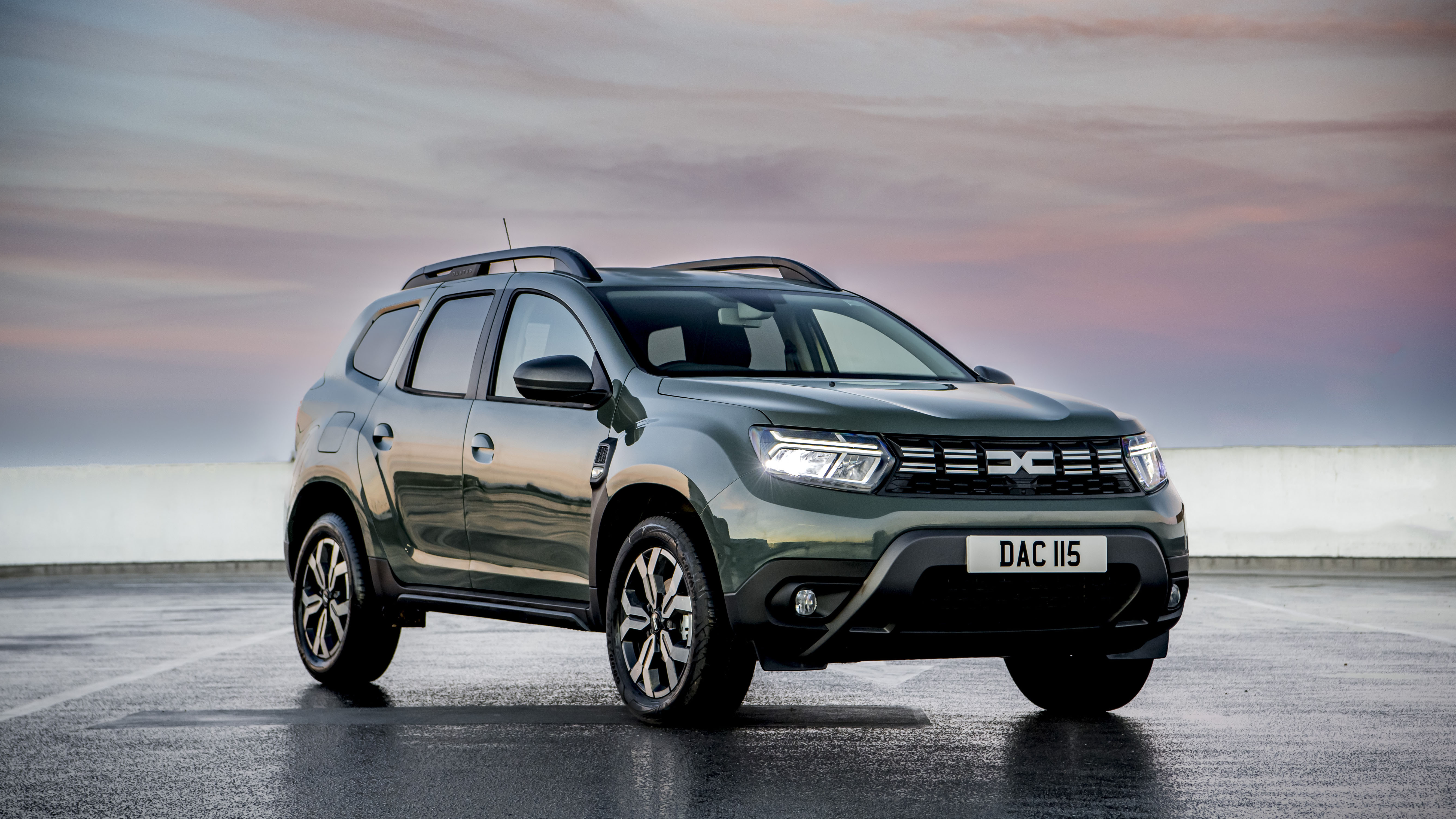 Renault Duster Car