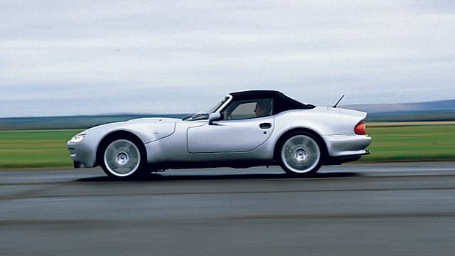 Retro review: the Marcos TS250, a handbuilt Porsche Boxster rival ...