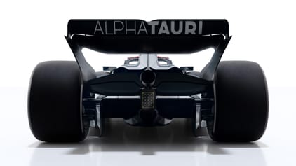 AlphaTauri AT04 livery revealed in New York | Top Gear