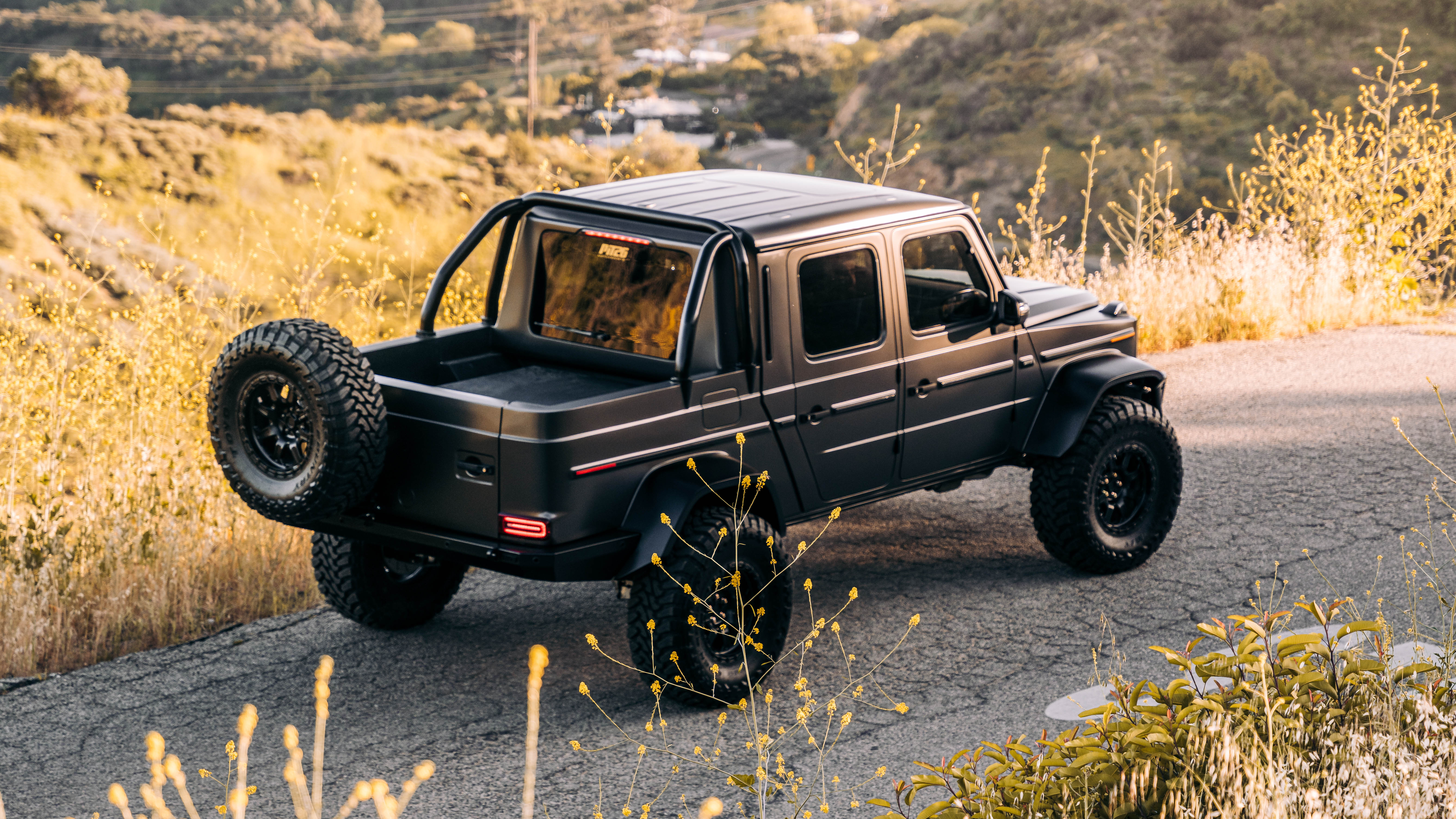 Mercedes Benz G63 Amg 6x6 Pick Up