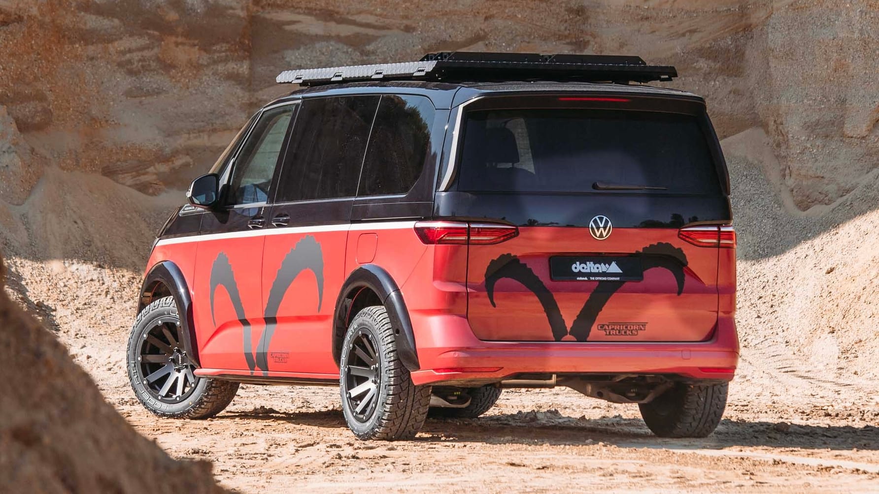 This off-road-ready Volkswagen Multivan proves the uselessness of SUVs ...