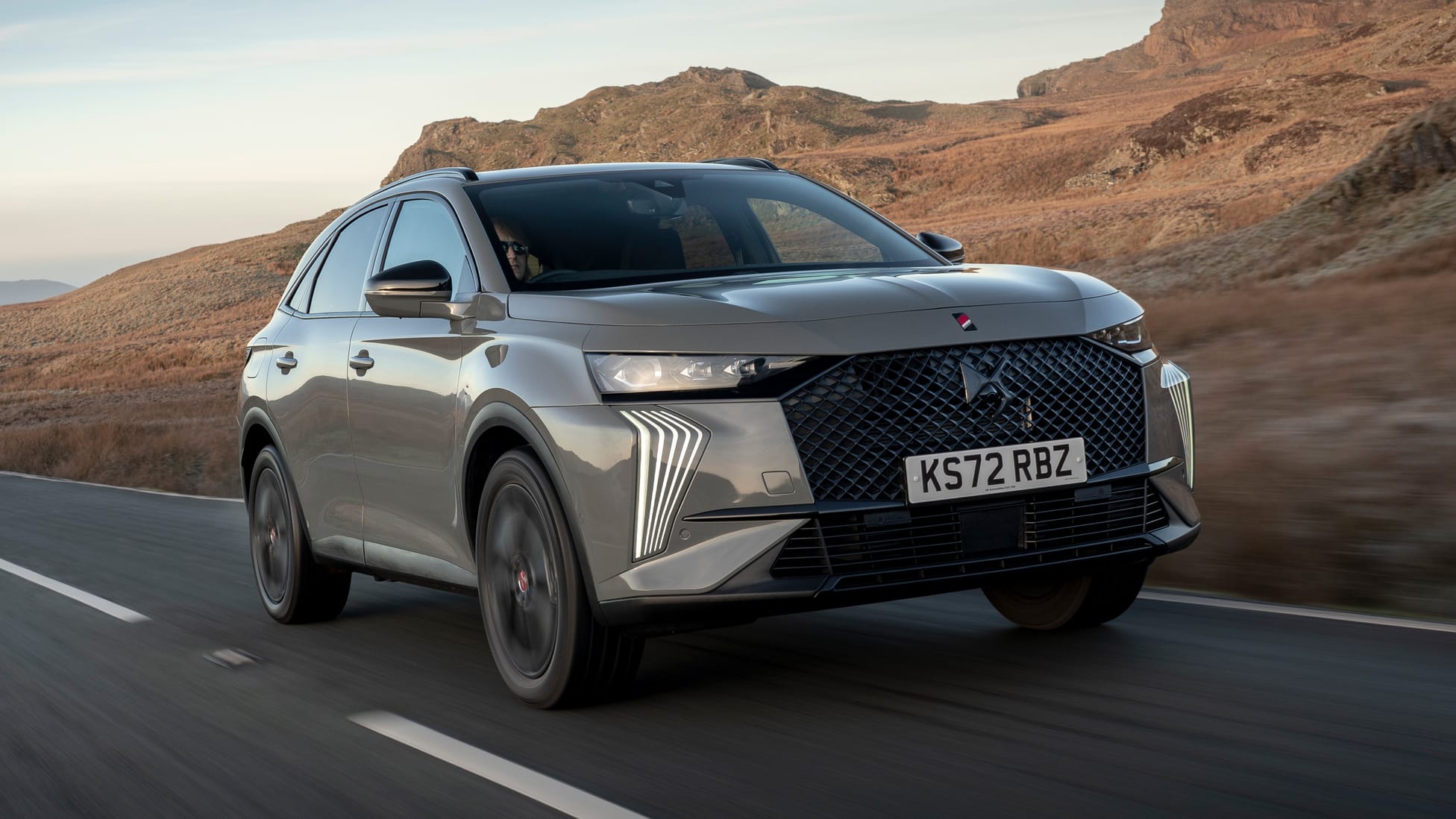 DS 7 Driving, Engines & Performance | Top Gear