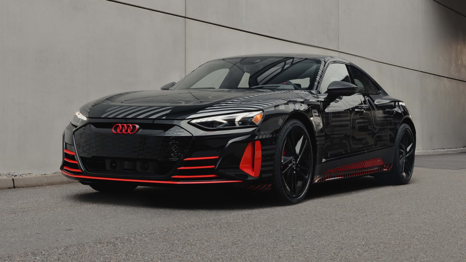 Pretend you’re an Audi test driver with this camo’d RS e-tron GT | Top Gear