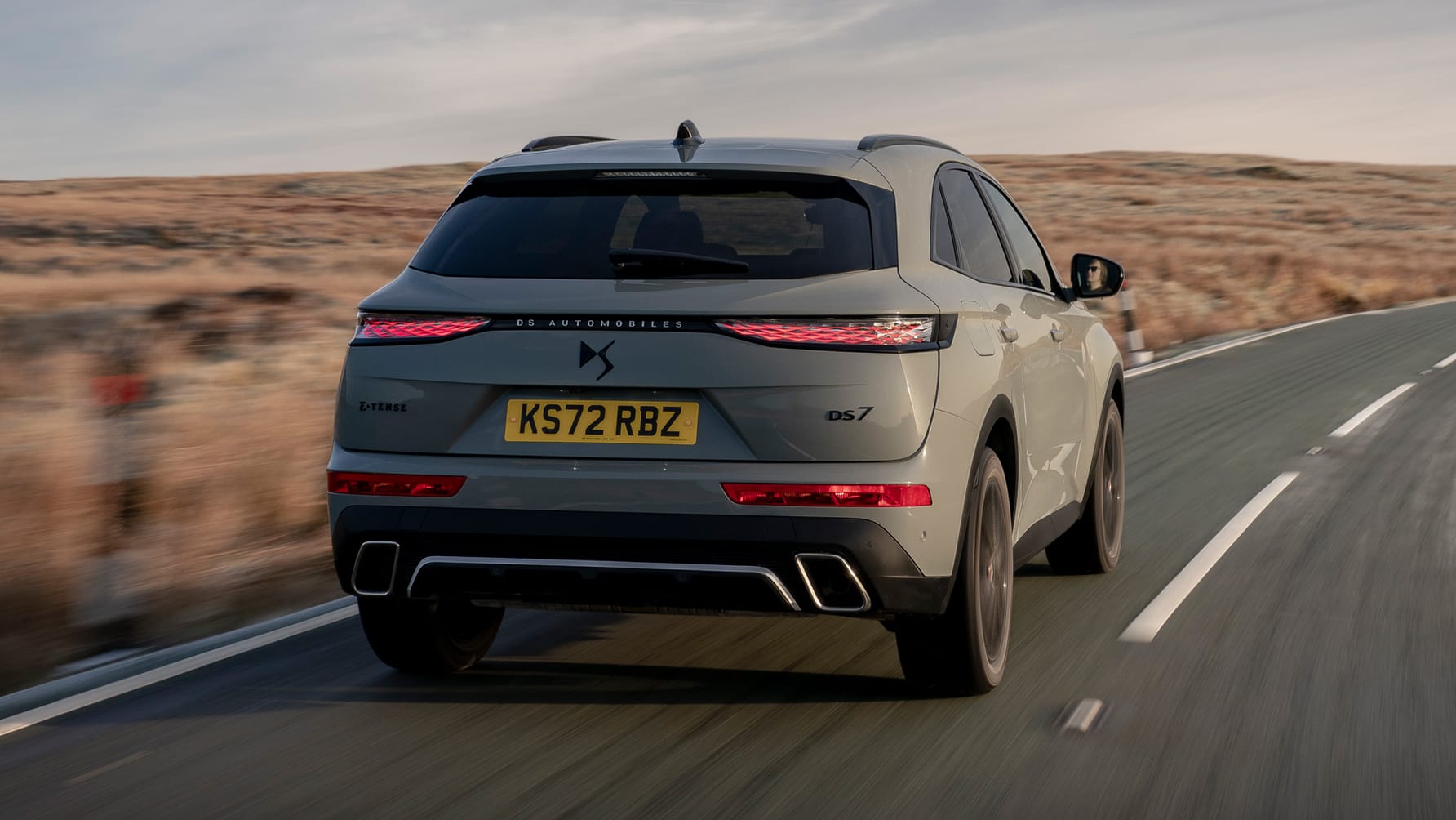 DS 7 Driving, Engines & Performance | Top Gear