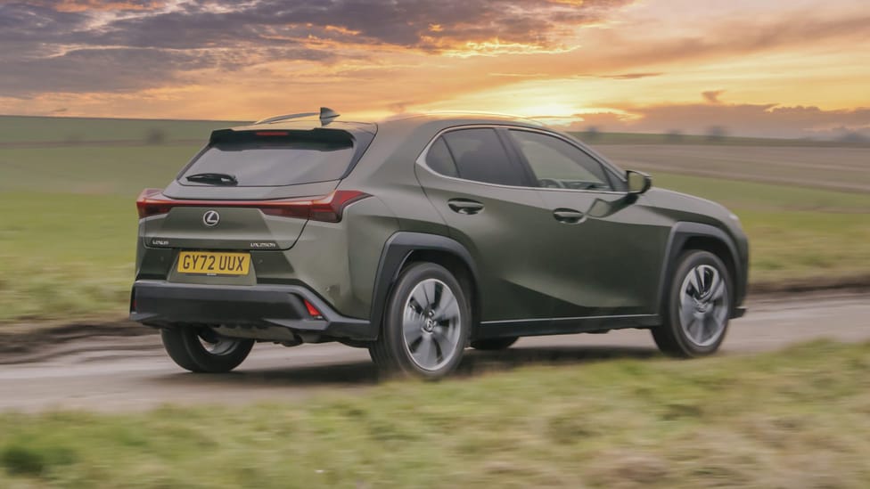 Lexus UX Driving, Engines & Performance | Top Gear