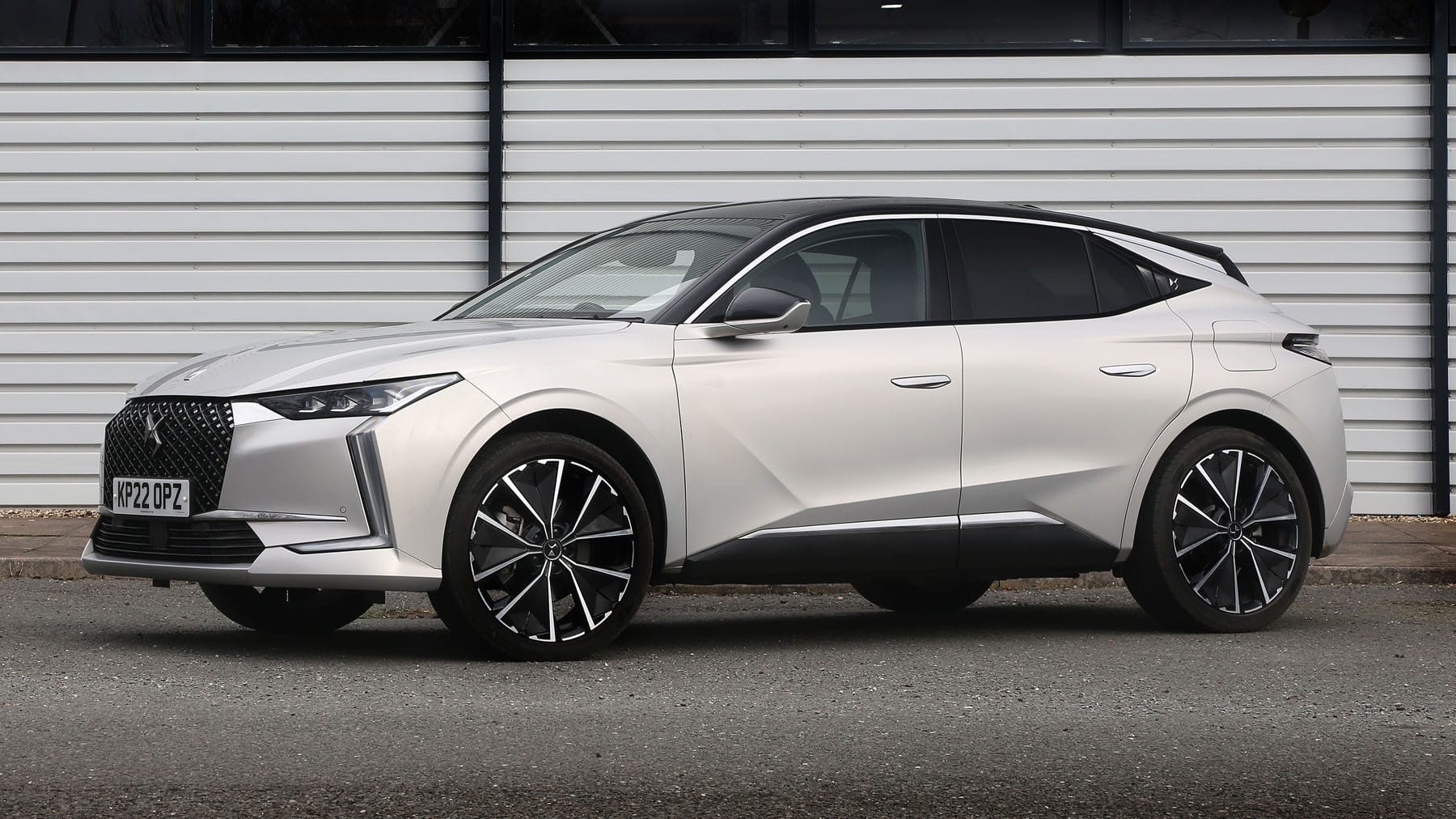 DS 4 - long-term review 2025 | Top Gear