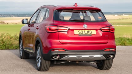 MG Motor UK HS (2018-2024) Review 2025 | Top Gear
