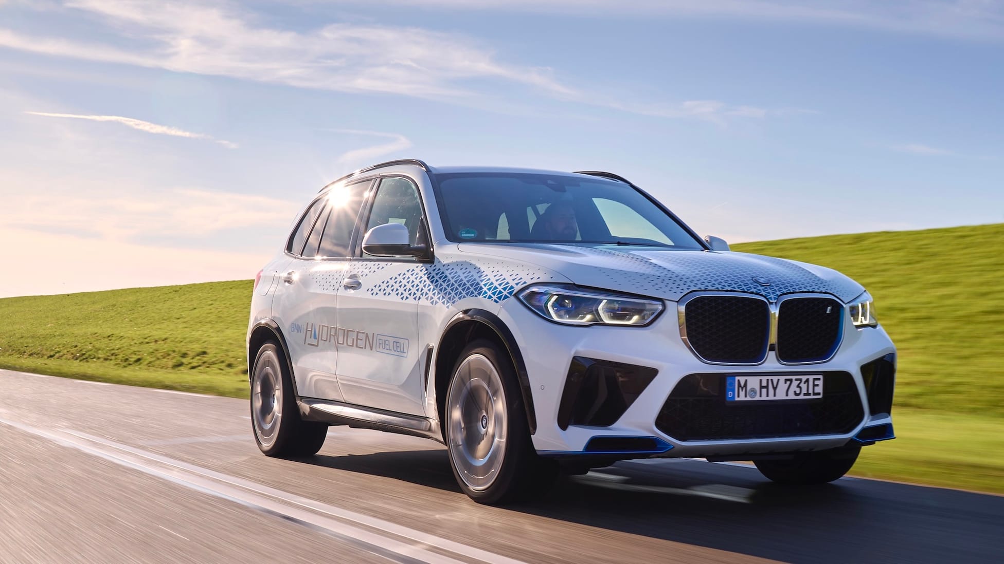BMW’s pilot fleet of hydrogen-powered cars is on the road | Top Gear
