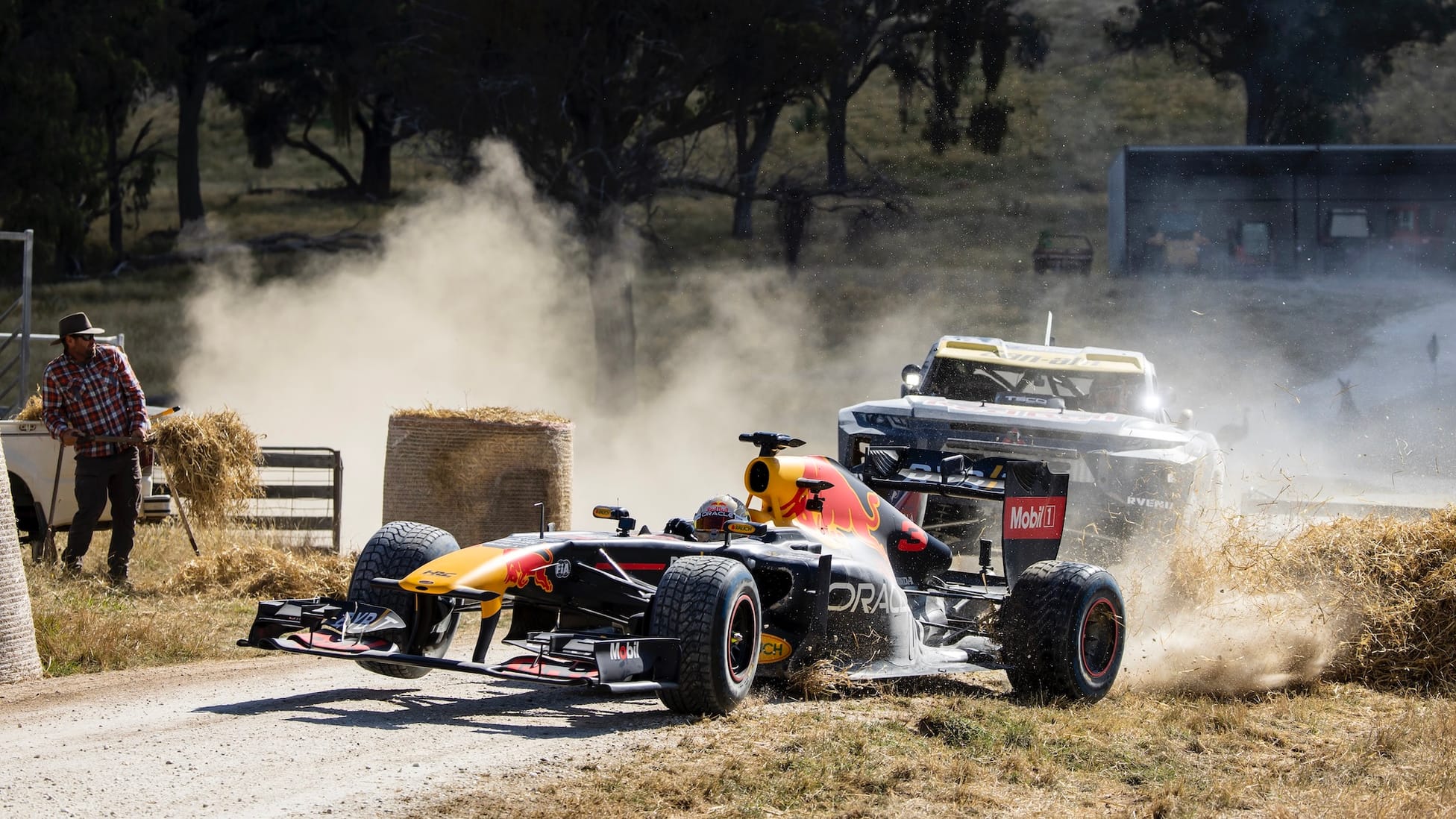 Want to see Daniel Ricciardo slide an F1 car around Australia? | Top Gear