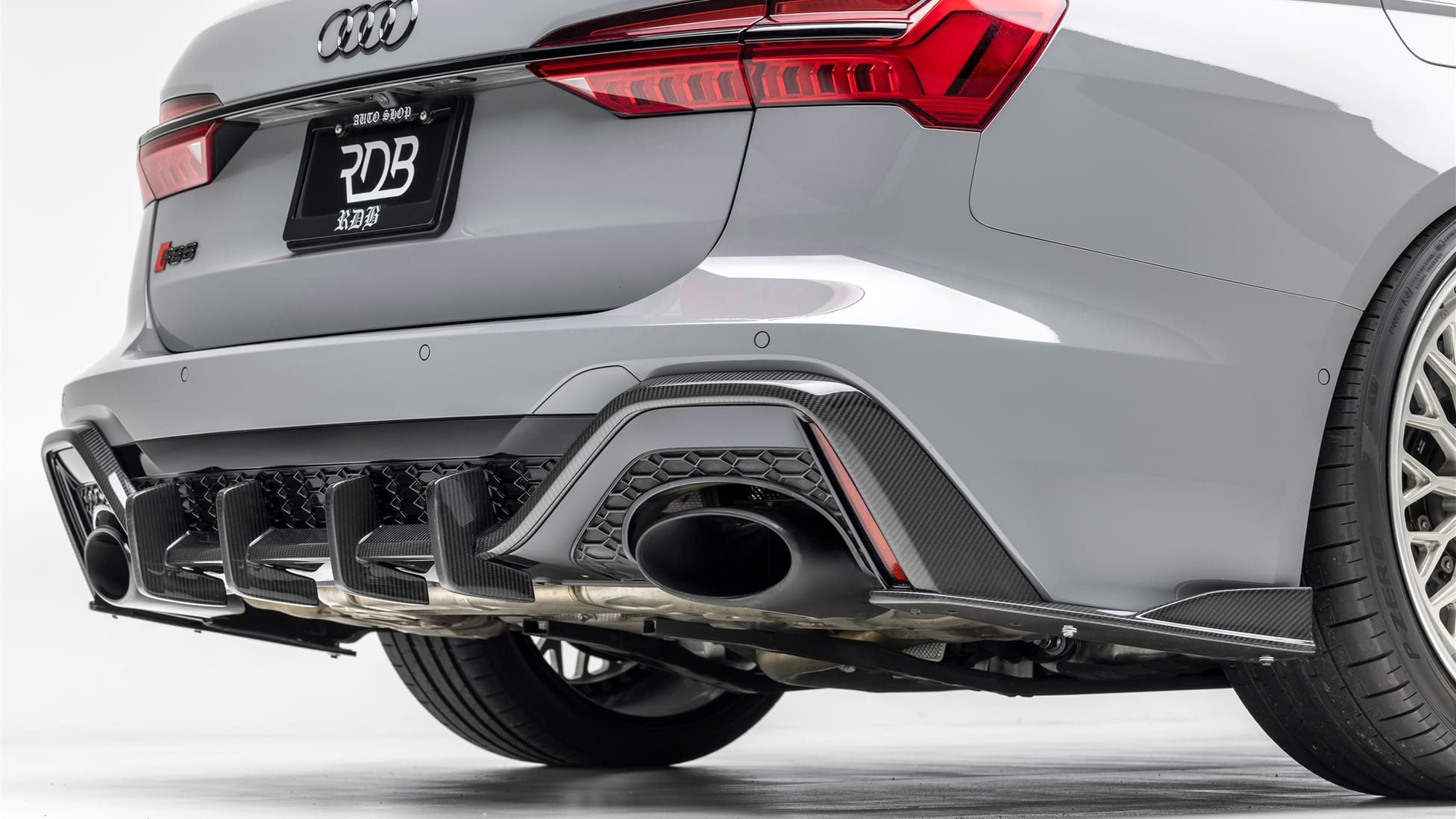 We’re liking this Audi RS6 on retro wheels | Top Gear