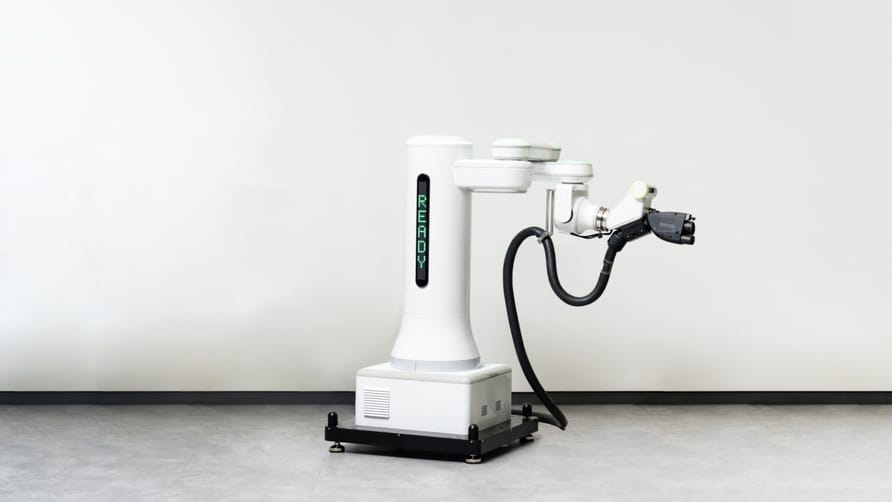 Hyundai has built an autonomous robot that charges your electric car ...