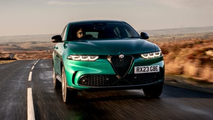 Alfa Romeo Tonale Review 2025 | Top Gear