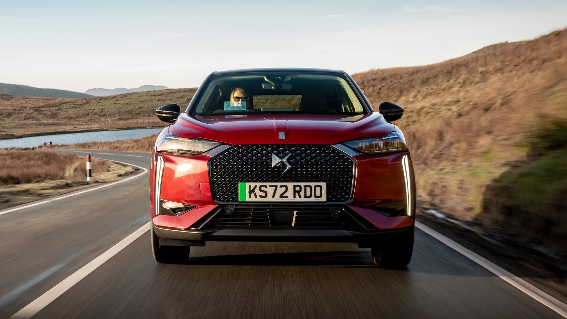 DS 3 E-Tense Interior Layout & Technology | Top Gear