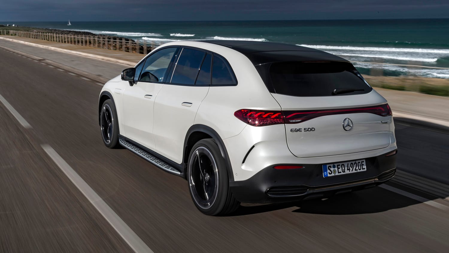 Mercedes-Benz EQE SUV Review 2023 | Top Gear