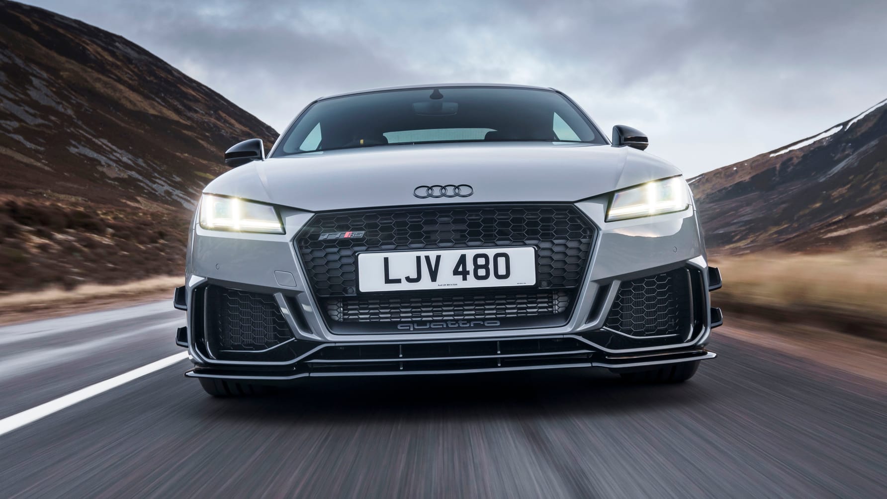 Audi TT Coupe Interior Layout & Technology | Top Gear