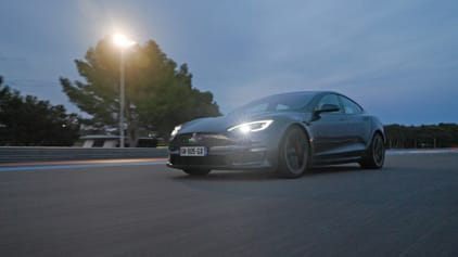 Tesla Model S Plaid Track Package review: many upgrades for Chiron ...