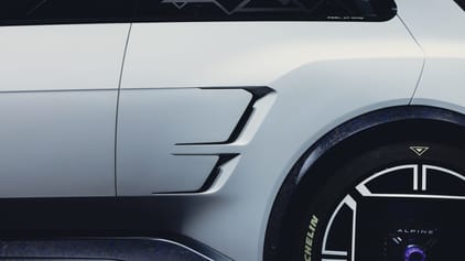 This is the Alpine 290_β, and it wants to reboot the hot hatch for the ...