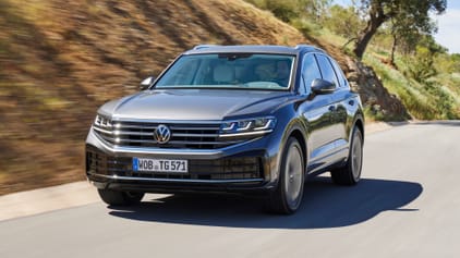 The facelifted third-gen Volkswagen Touareg is here with fancy lights ...