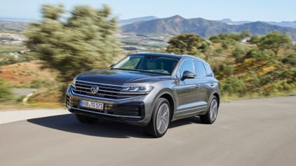 The facelifted third-gen Volkswagen Touareg is here with fancy lights ...
