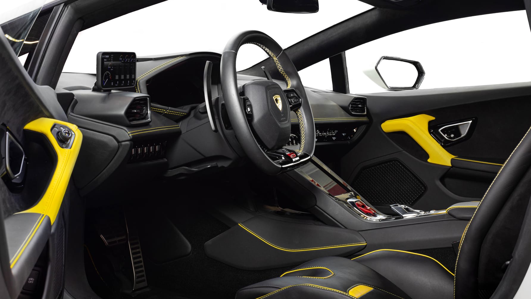 The Zyrus LP1200 Strada is a fully road-legal twin-turbo 1,200bhp ...