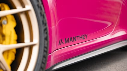 Owners of US 911 GT3s can now upgrade to the Manthey Racing kit for ...