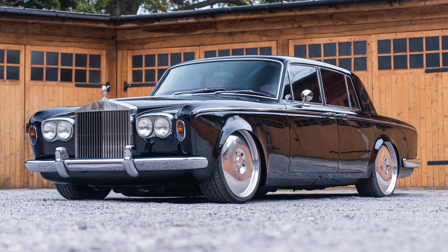 This ex-Mike Skinner Rolls-Royce Silver Shadow is fit and it knows it ...