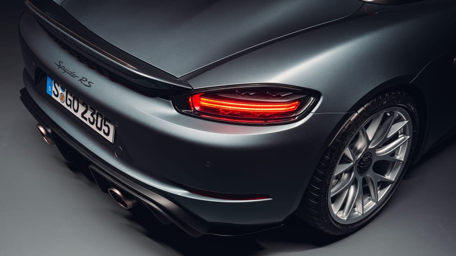 Bored of hearing? The new Porsche 718 Spyder RS is a 493bhp roofless ...