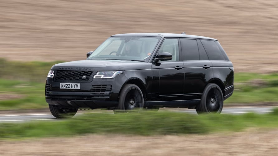 Range Rover L405 review: eschews sportiness for outright luxury Reviews ...