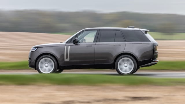 Range Rover L460 review: another evolutionary step forward Reviews 2025 ...
