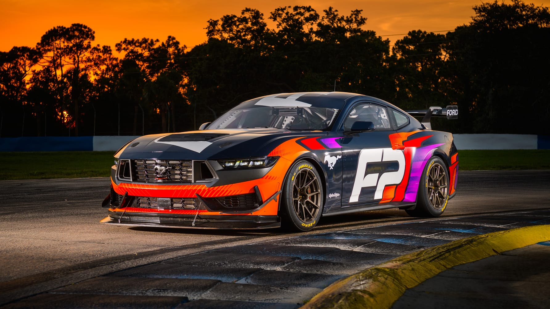 Ooft, it’s the new Ford Mustang GT4 | Top Gear
