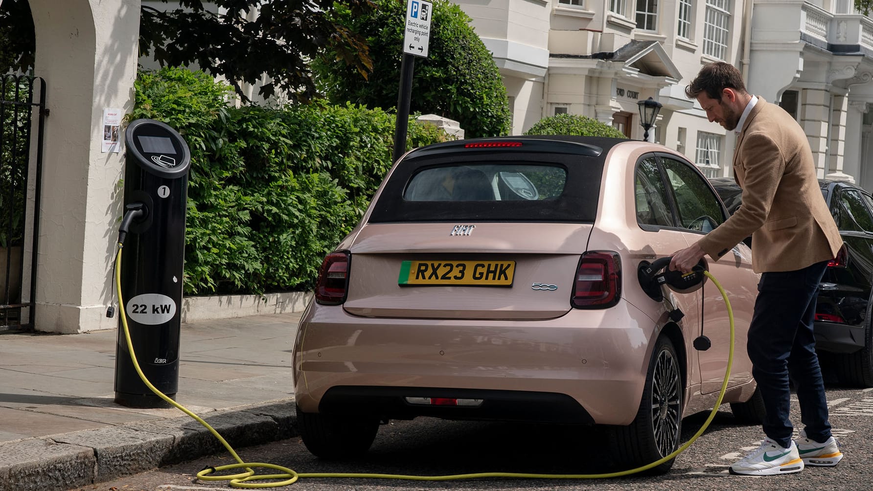 Fiat is offering drivers £3,000 to buy an electric 500 | Top Gear