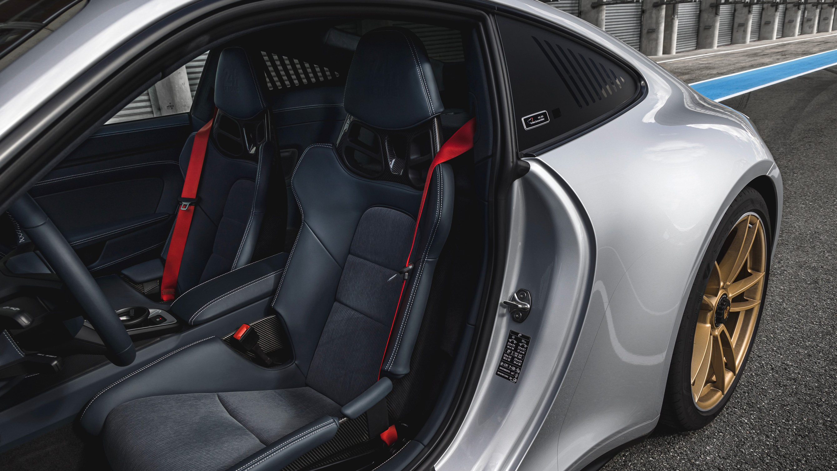 Porsche Gt1 Interior