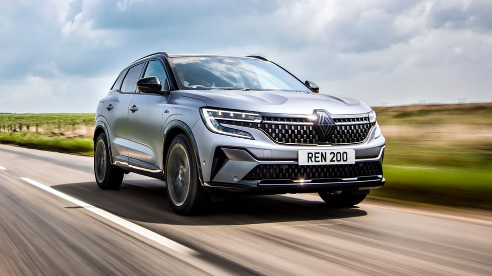 Renault Austral Driving, Engines & Performance | Top Gear