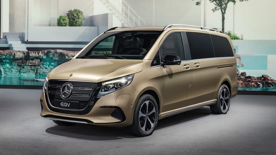 Mercedes has facelifted its many mid-sized vans | Top Gear