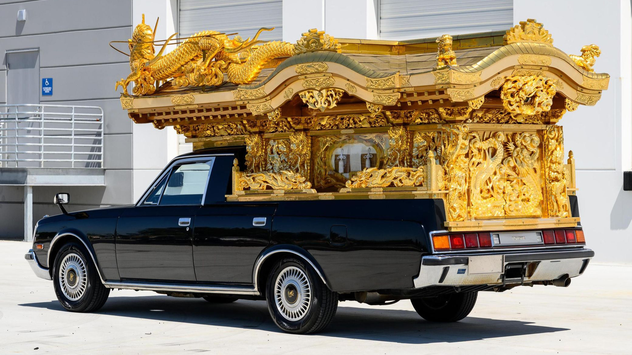 When we die, please take us to rest in this incredible Toyota Century ...