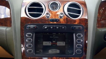 Saying farewell to Bentley's twelve-cylinder engine... in a parade of ...