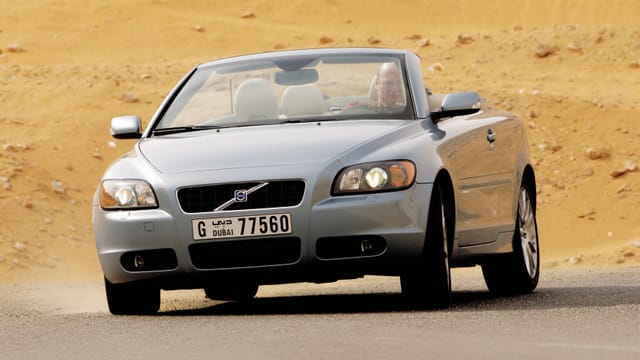 Retro review: the origami-spec Volvo C70 Reviews 2025 | Top Gear