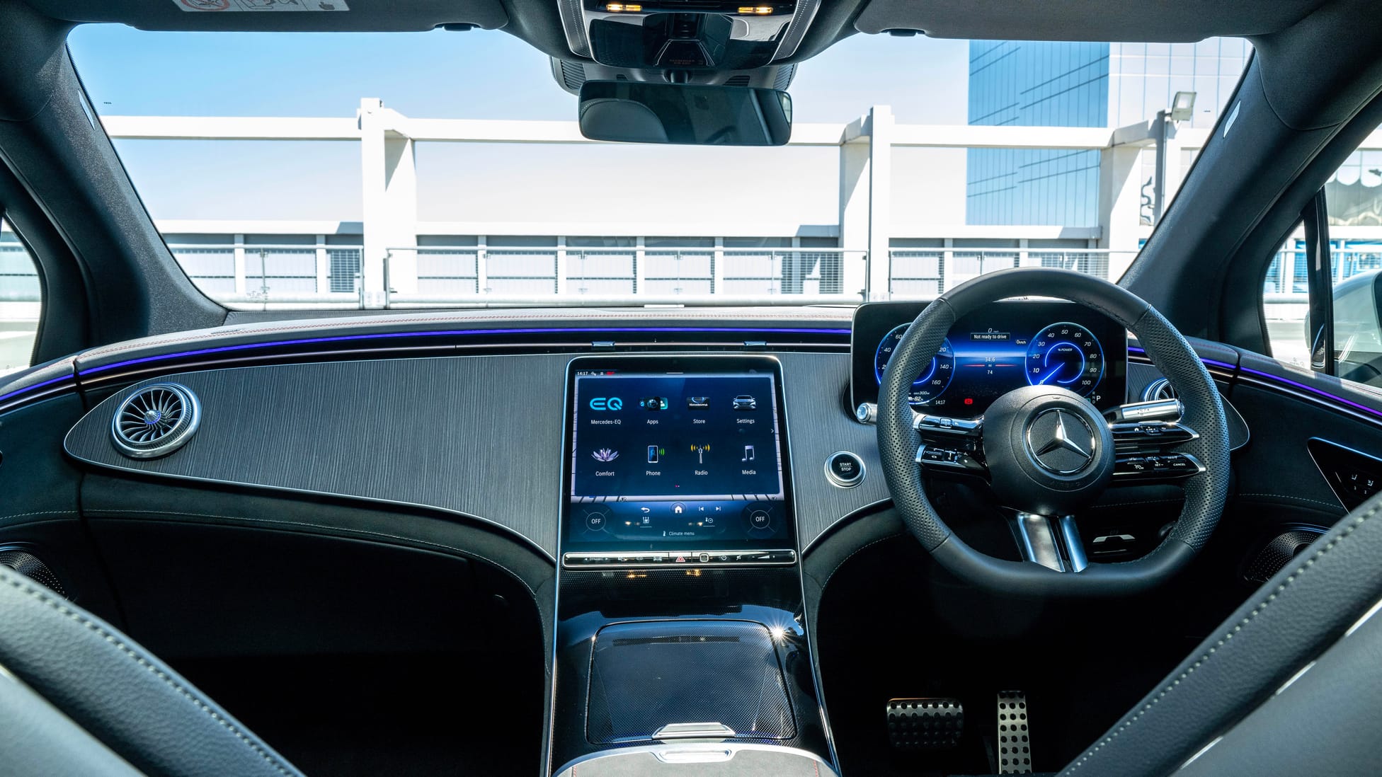 Mercedes-Benz EQS SUV Interior Layout & Technology | Top Gear