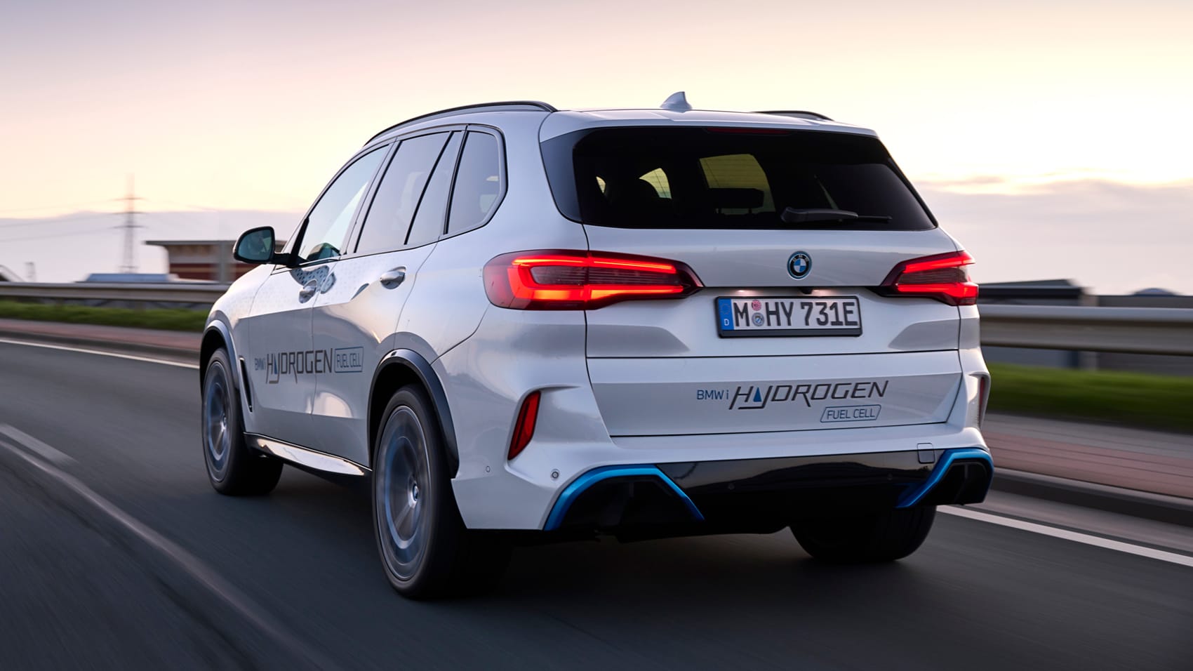 What is a hydrogen fuel cell car and how does it work? | Top Gear